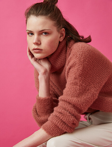 Koton Kadın Balıkçı Yaka Oversize Triko Kazak