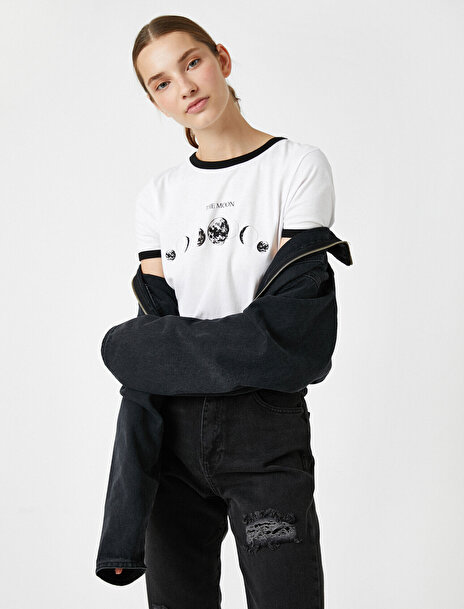 Koton Kadın  %100 Pamuk Bisiklet Yaka Kısa Kollu Baskılı Tişört