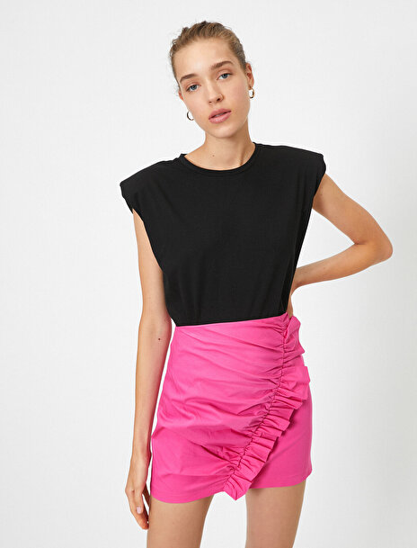 Koton Kadın Pamuklu Vatkalı Kısa Kollu Tişört