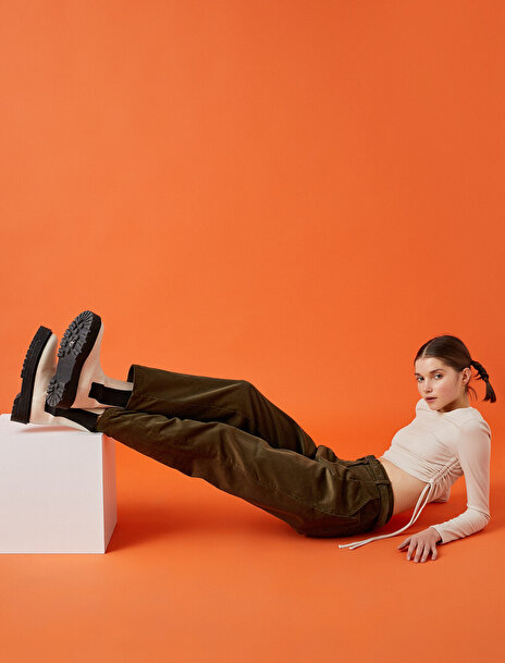 Koton Ole Genç Kız Pamuklu Mom Jean - Normal Bel Dar Kesim Dar Paça Pantolon Koton Ole Genç Kız Pamuklu Mom Jean - Normal Bel Dar Kesim Dar Paça Pantolon