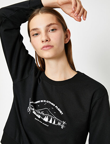 Koton Ole Genç Kız Bisiklet Yaka Uzun Kollu Baskılı Crop Sweatshirt