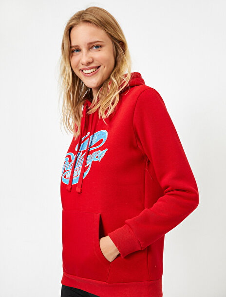 Koton Kadın Kapüşonlu Cepli Yazılı Baskılı Uzun Kollu Sweatshirt
