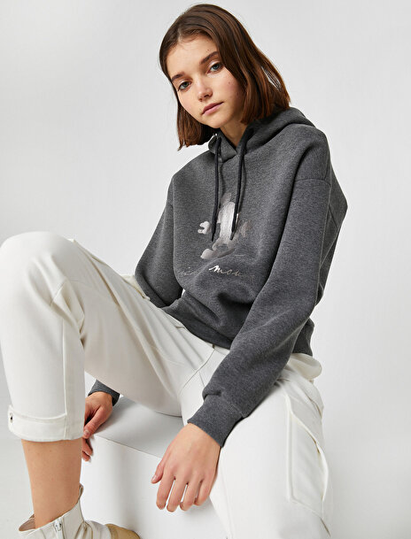 Koton Ole Genç Kız Disney Lisanslı Mickey Mouse Baskılı Kapüşonlu Sweatshirt Koton Ole Genç Kız Disney Lisanslı Mickey Mouse Baskılı Kapüşonlu Sweatshirt
