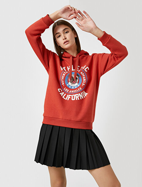 Koton Kadın %100 Pamuk Kapüsonlu Baskili Sweatshirt Koton Kadın %100 Pamuk Kapüsonlu Baskili Sweatshirt