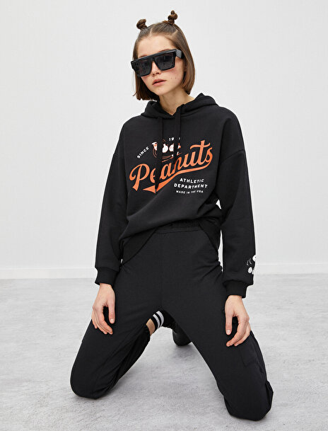 Koton Kadın Pamuklu Kapüşonlu Yazılı Baskılı Sweatshirt