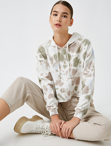 Koton Ole Genç Kız %100 Pamuk Kapüşonlu Crop Desenli Sweatshirt Koton Ole Genç Kız %100 Pamuk Kapüşonlu Crop Desenli Sweatshirt