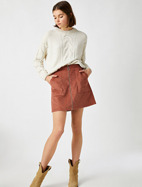 Koton Kadın %100 Pamuk Çizgili Kadife Fermuarlı Mini Etek Koton Kadın %100 Pamuk Çizgili Kadife Fermuarlı Mini Etek