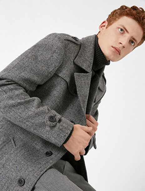 Koton Erkek Cepli Düğmeli Kaban