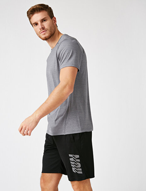 Koton Erkek Yazılı Baskılı Normal Bel Şort Koton Erkek Yazılı Baskılı Normal Bel Şort