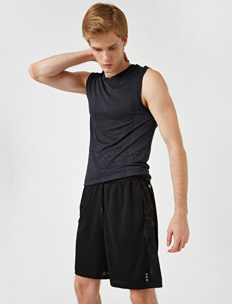 Koton Erkek Normal Bel Beli Bağlamalı Şort