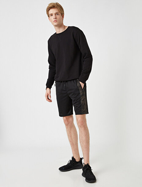 Koton Erkek Kamuflaj Desenli Cepli Şort