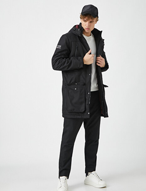 Koton Erkek Kapüşonlu Cepli Fermuarlı Kaban