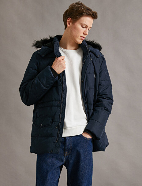 Koton Erkek Şişme Mont Kapüşonlu Kürk Detaylı