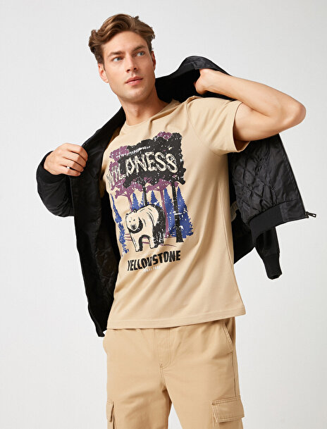 Koton Erkek Organik Pamuklu Kisa Kollu Bisiklet Yaka Baskili Tisört