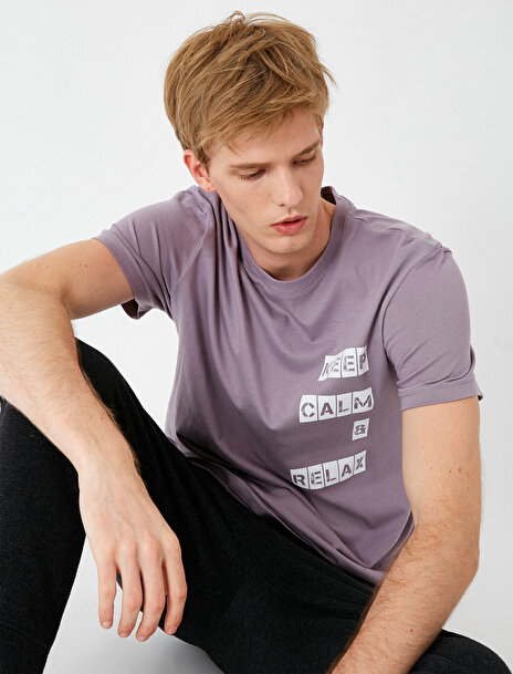 Koton Erkek Organik Pamuklu Yazili Baskili  Kisa Kollu Bisiklet Yaka Tisört