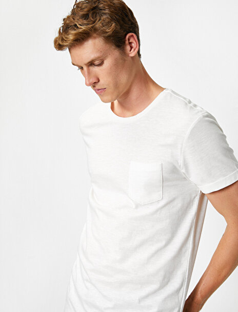 Koton Erkek Pamuklu Bisiklet Yaka Kısa Kollu Cepli Tişört