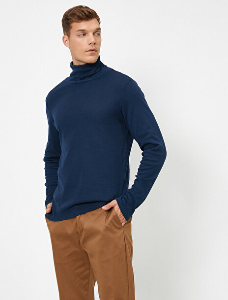 Koton Erkek Boğazlı Uzun Kollu Basic T-Shirt