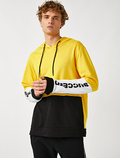 Koton Erkek Yazılı Baskılı Kapüşonlu Uzun Kollu Sweatshirt