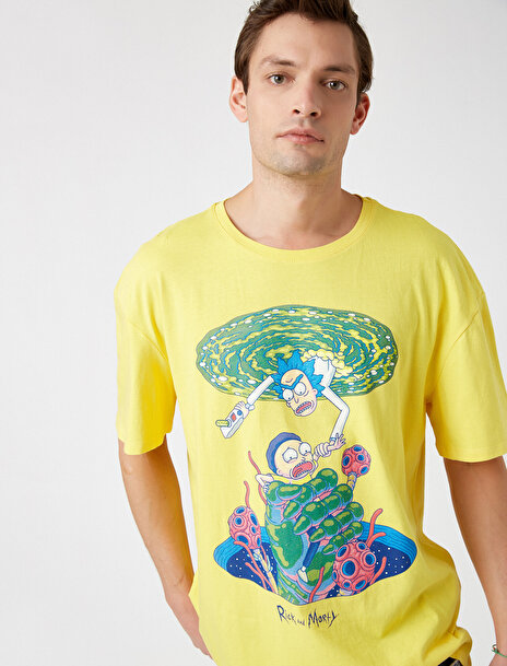 Koton Erkek Rick & Morty Lisanslı Baskılı Bisiklet Yaka Kısa Kollu Pamuklu Tişört Koton Erkek Rick & Morty Lisanslı Baskılı Bisiklet Yaka Kısa Kollu Pamuklu Tişört