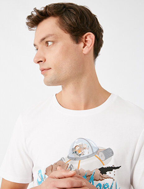 Koton Erkek Rick and Morty Lisanslı Baskılı Kısa Kollu Bisiklet Yaka Pamuklu Tişört Koton Erkek Rick and Morty Lisanslı Baskılı Kısa Kollu Bisiklet Yaka Pamuklu Tişört