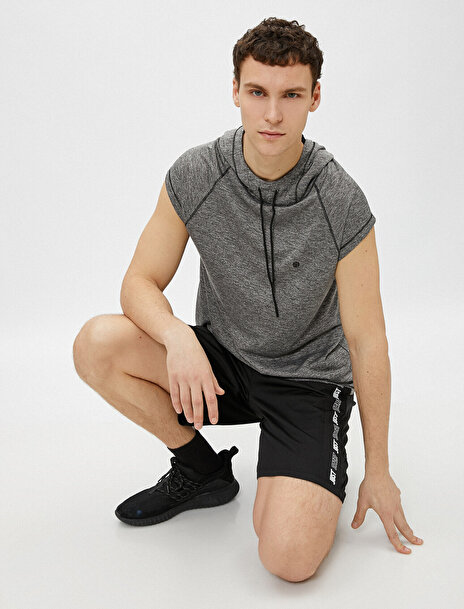 Koton Erkek Kapüşonlu Kolsuz Sweatshirt