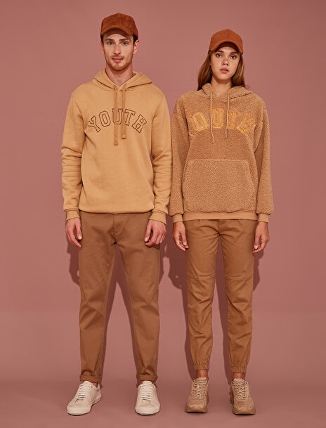 Koton Erkek Pamuklu Gabardin Kumaştan Slim Fit Chino Pantolon Koton Erkek Pamuklu Gabardin Kumaştan Slim Fit Chino Pantolon
