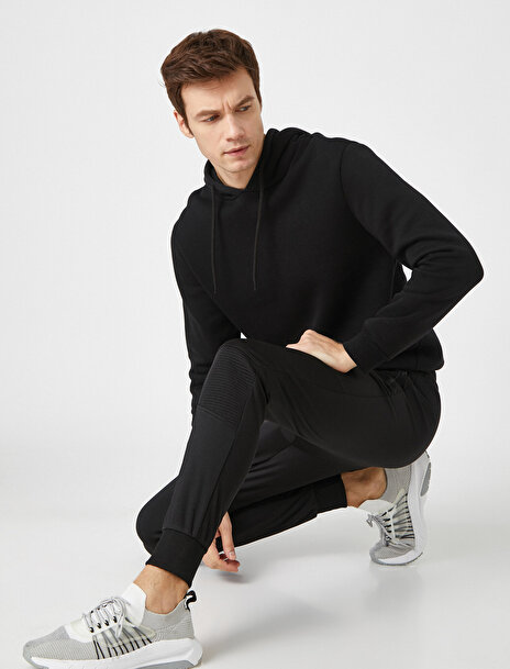 Koton Erkek Respect Life - Yaşama Saygı - Cepli Fermuarlı Normal Bel Jogger Eşofman Altı Koton Erkek Respect Life - Yaşama Saygı - Cepli Fermuarlı Normal Bel Jogger Eşofman Altı