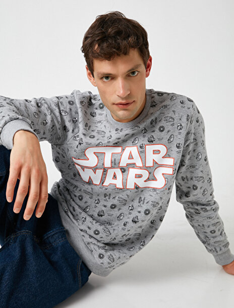 Koton Erkek Star Wars Lisanslı Bisiklet Yaka Sweatshirt Koton Erkek Star Wars Lisanslı Bisiklet Yaka Sweatshirt