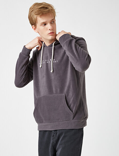 Koton Erkek Kanguru Cepli Yazılı Baskılı Kapüşonlu Sweatshirt