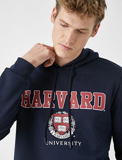 Koton Erkek Yazılı Baskılı Sweatshirt Kapüşonlu Harvard Lisanslı Koton Erkek Yazılı Baskılı Sweatshirt Kapüşonlu Harvard Lisanslı