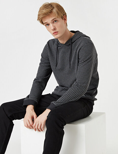Koton Erkek Çizgili Kapüşonlu Uzun Kollu Sweatshirt
