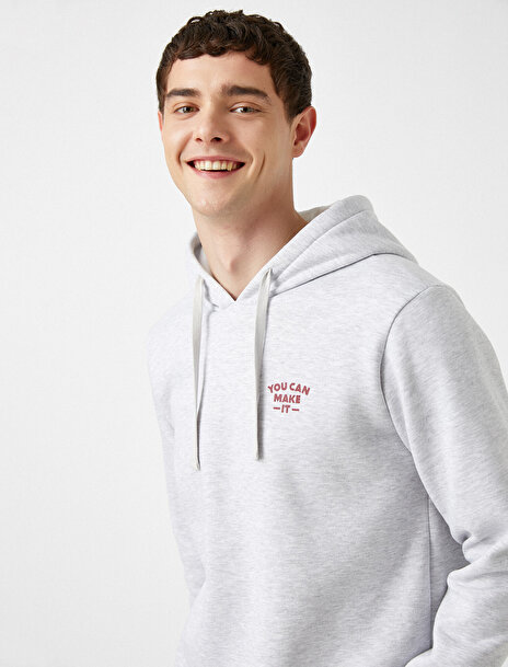 Koton Erkek Organik Pamuklu Yazili Baskili Kapüsonlu Sweatshirt Koton Erkek Organik Pamuklu Yazili Baskili Kapüsonlu Sweatshirt