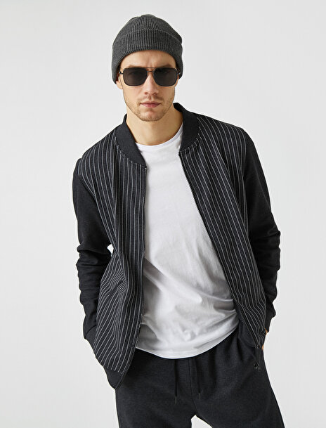 Koton Erkek Çizgili Kolej Yaka Slim Fit Fermuarli Hirka Koton Erkek Çizgili Kolej Yaka Slim Fit Fermuarli Hirka