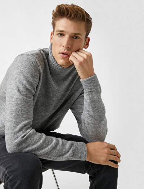 Koton Erkek Boğazlı Uzun Kollu Triko Kazak