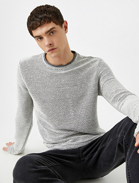 Koton Erkek Slim Fit Bisiklet Yaka Uzun Kollu Kazak