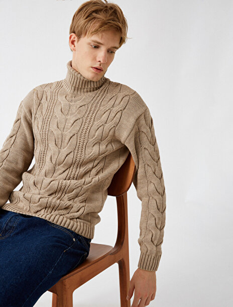 Koton Erkek Saç Örgülü Boğazlı Triko Kazak