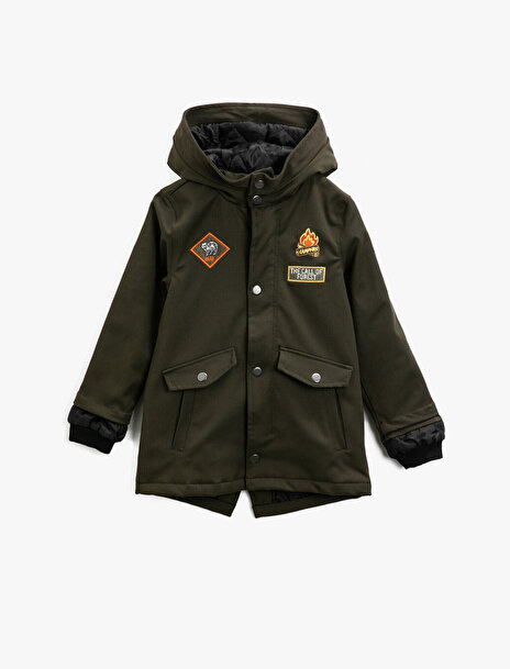 Koton Erkek Çocuk Kapüşonlu Cepli İşlemeli Kaban