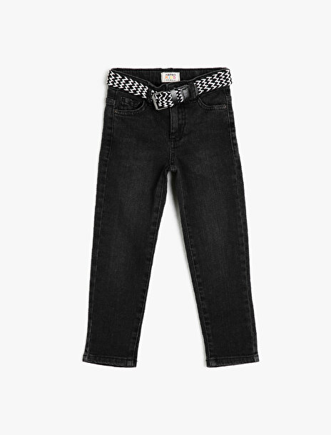 Koton Erkek Çocuk Kemerli Normal Bel Pantolon Koton Erkek Çocuk Kemerli Normal Bel Pantolon