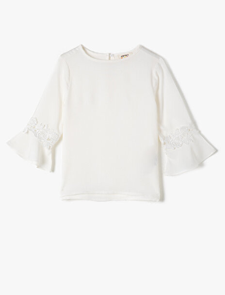 Koton Kız Çocuk Bisiklet Yaka 3/4 Kol Dantel Detaylı Bluz