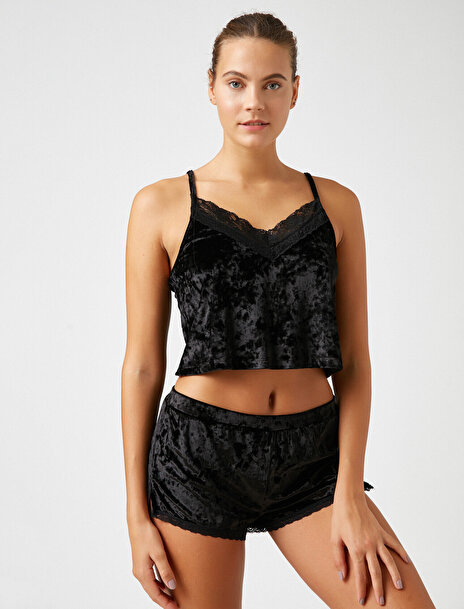 Koton Kadın Dantel Detaylı Kadife Tanktop Koton Kadın Dantel Detaylı Kadife Tanktop