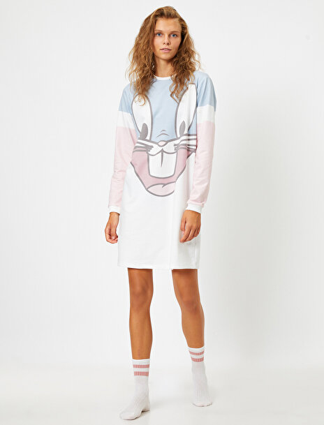 Koton Kadın Warner Bros Lisanslı Bugs Bunny Baskılı Uzun Kollu Gecelik