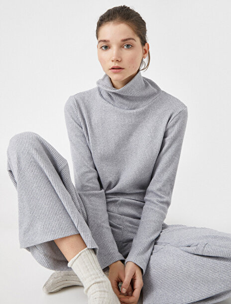 Koton Kadın Boğazlı Uzun Kollu Pijama Üstü