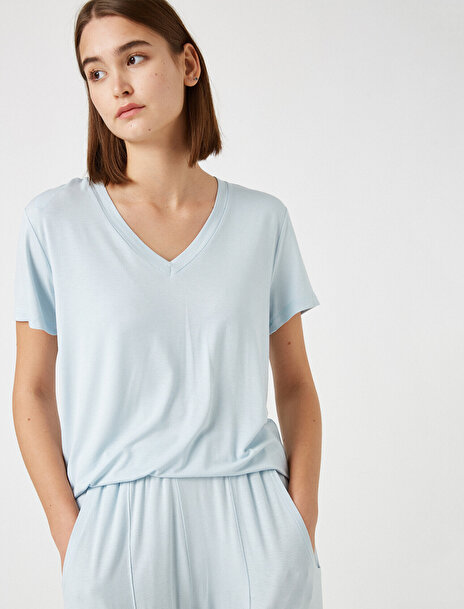 Koton Kadın Viskon V Yaka Kısa Kollu Pijama Üstü