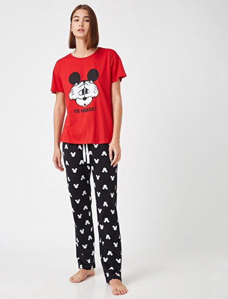 Koton Kadın %100 Pamuk Disney Lisanslı Baskılı Pijama Takımı