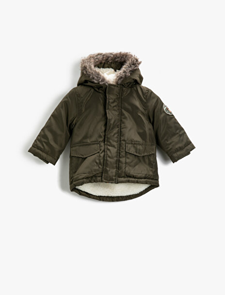 Koton Erkek Çocuk Suni Kürklü Kapşonlu Kaban Erkek Bebek Koton Erkek Çocuk Suni Kürklü Kapşonlu Kaban Erkek Bebek