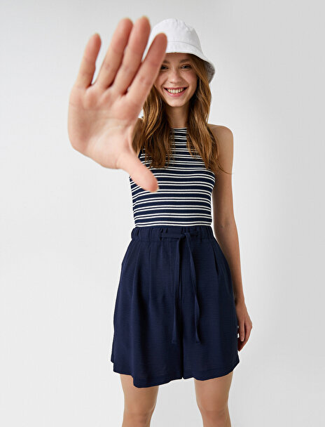 Koton Kadın Kemerli Şort