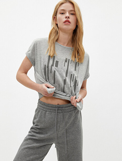 Koton Kadın Baskılı Tişört Simli Bisiklet Yaka