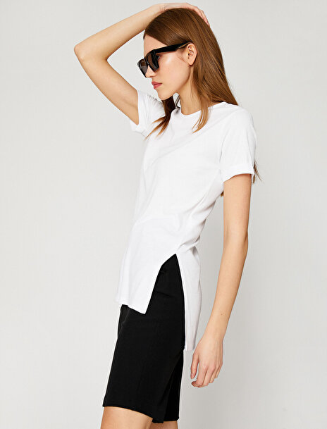 Koton Kadın Yırtmaçlı Tişört Bisiklet Yaka