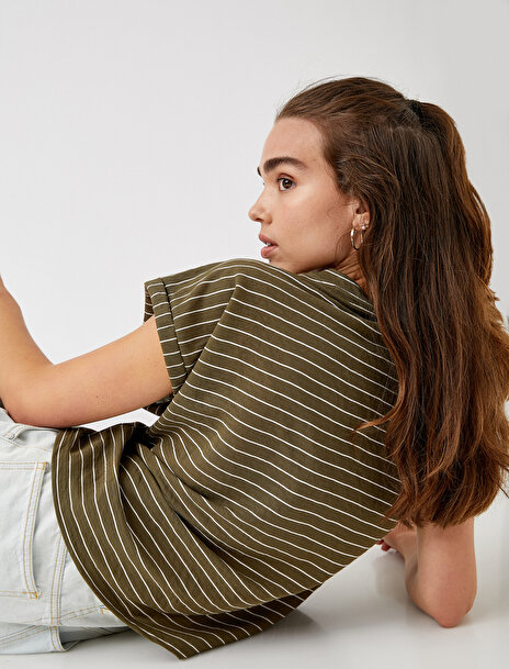 Koton Kadın Çizgili Tişört Bisiklet Yaka Düşük Omuz Koton Kadın Çizgili Tişört Bisiklet Yaka Düşük Omuz