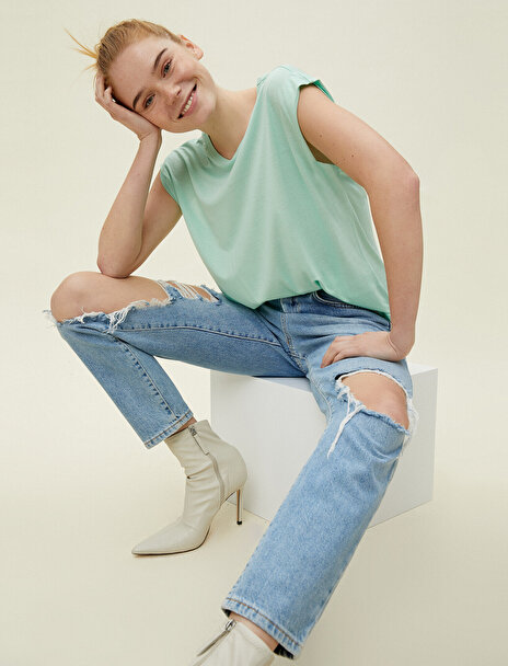 Koton Kadın Bisiklet Yaka Vatkalı Tişört